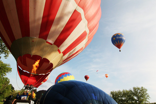 Turistákkal zuhant le egy hőlégballon Törökországban