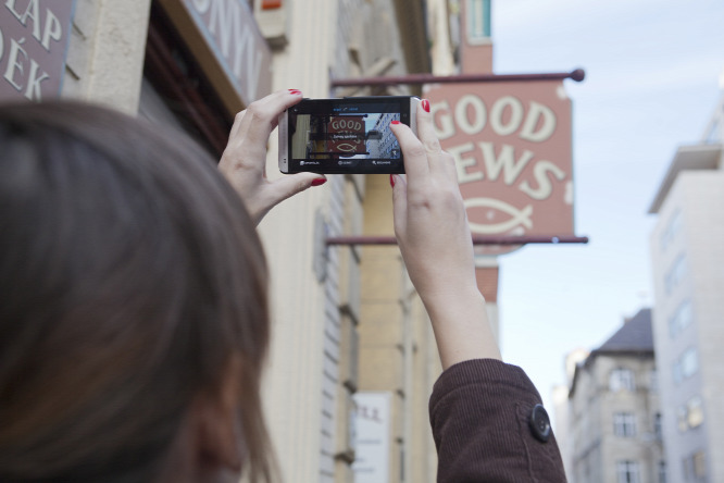 Leteszteltük, hogy tényleg instant fordít-e a Google